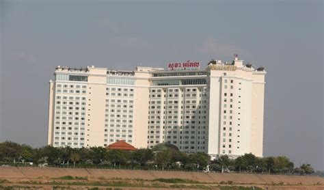 សណ្ឋាគារ សុខា តម្លៃ១៥០០លានដុល្លារ លក់អត់ចេញ បង្វែរមកបើកផ្សារវិញ Khmerload Cambodia Latest News