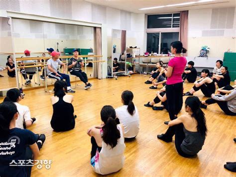 日서 뮤지컬 특강 美브로드웨이 배우 황주민 한류스타 된 기분이었죠