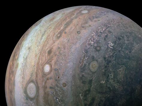 How To Observe Jupiter Through A Telescope