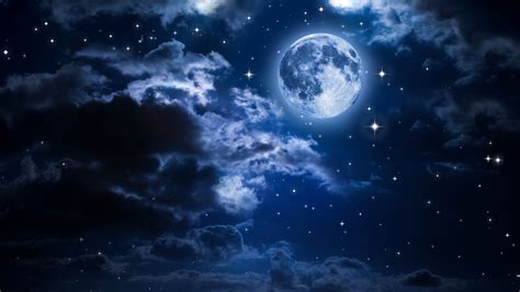 La Luna En Las Nubes Fondo De Pantalla 4k Id6269