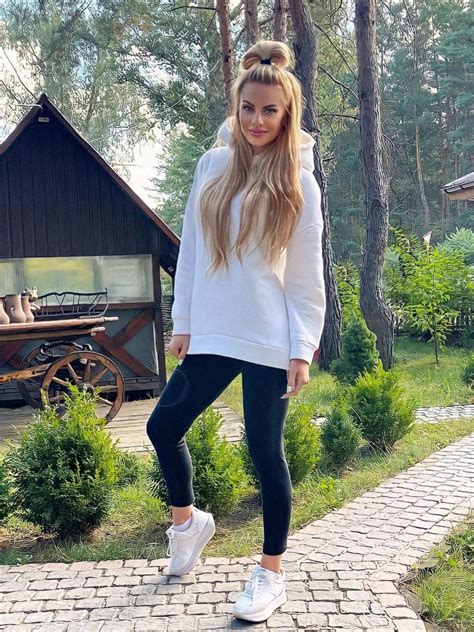 Gorgeous Girl Julia Yrs Old From Sumy Ukraine I M Glad If You