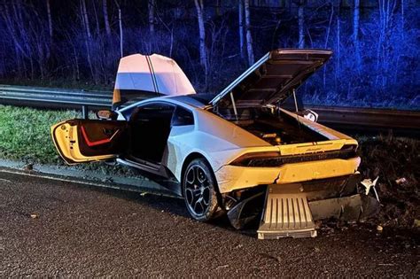 Driver Flees After Crashing £250000 Lamborghini Wales Online
