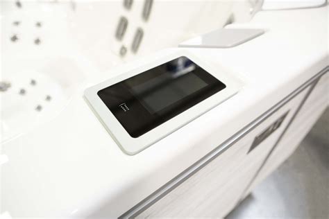 Bullfrog Spas Model M6 Hot Tubs And Swim Spas