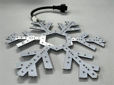 Preorder Snowflake Medium Waterproof Outdoor Ready And Xlights Read Beatsync Ca