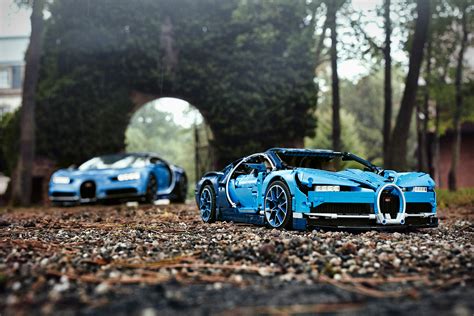 Lego Technic Bugatti Chiron Uncrate