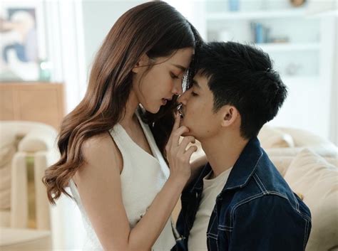 เรื่องย่อ ทองประกายแสด 2567 ใบเฟิร์น ละครช่องวัน