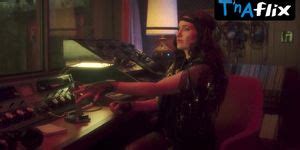 Kathryn Hahn Sexy Scene In Agatha All Along Tnaflix Com