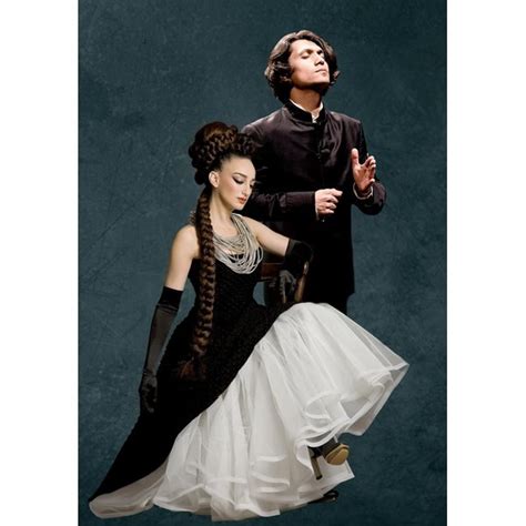 Деси Тенекеджиева и Йордан Камджалов правят “Коледна приказка” пиршество за сетивата