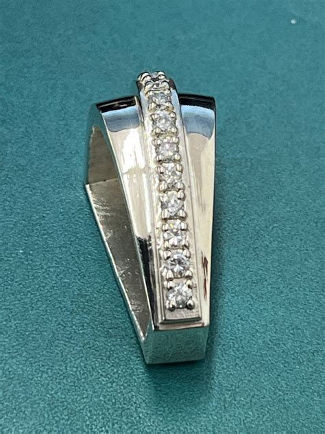 Bail For A Pendant Cuban Chain Connector With Cz Or Without Stones