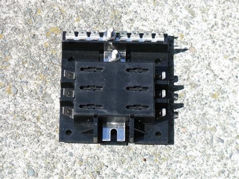 Bluepoof Bikes Installing Fuse Block