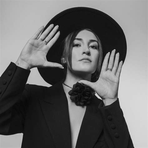 Simay Özdaş Düşünme Sen” Söz Müzik