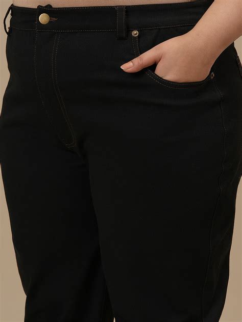 Women Plus Size Black Straight Fit Stretch Jeans
