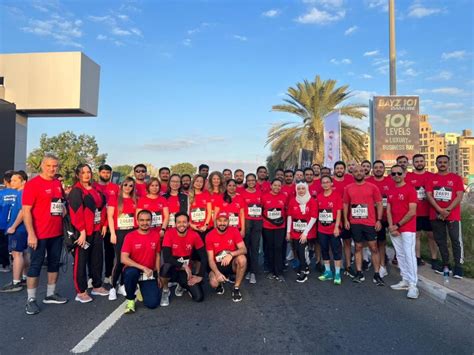 Dewan Dewanae Dubaimarathon2024 Workhardplayharder Phi Phan