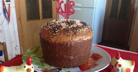 Ніжна паска Виходить дуже пухка смачна та жовтенька як сонечко За цим рецептом її пече