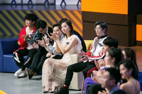 杜暘《高能玩家》综艺首秀 被称“腿精”担当