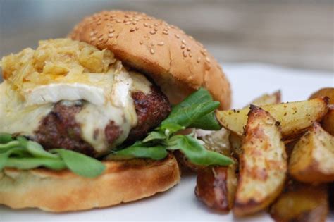 Heimagerðir Hamborgarar Ljúfmeti Og Lekkerheit