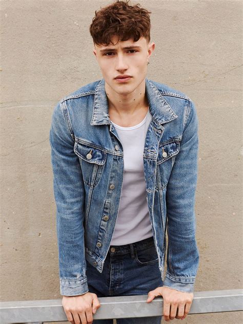 Oliver Robertson 16