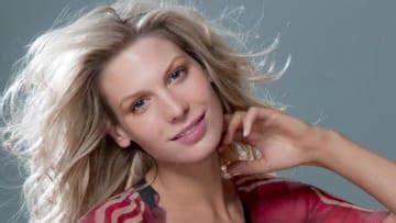 Sarah Brandner Swimsuit Si Com