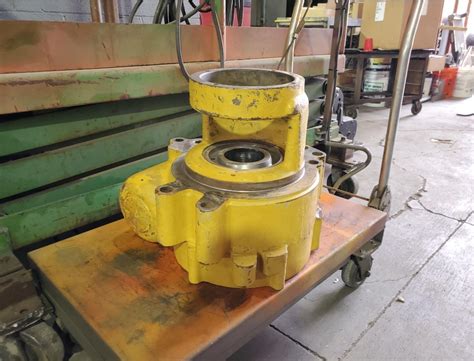 Caterpillar 16g Grader Circle Drive Motor Repairing And Rebuilding