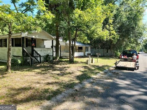 1407 Hazel St Waycross Ga 31501 Mls 10450003 Trulia