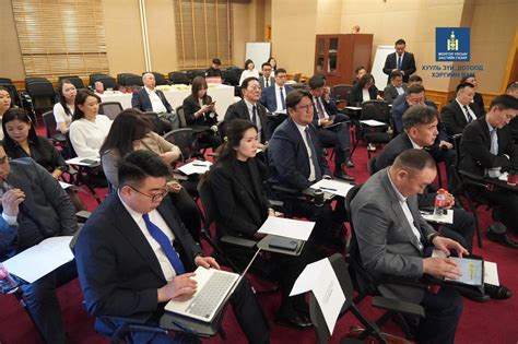 “Монгол Улс дахь гадаад иргэдийн нөхцөл байдал тулгамдсан асуудал шийдэл” сэдэвт эрдэм