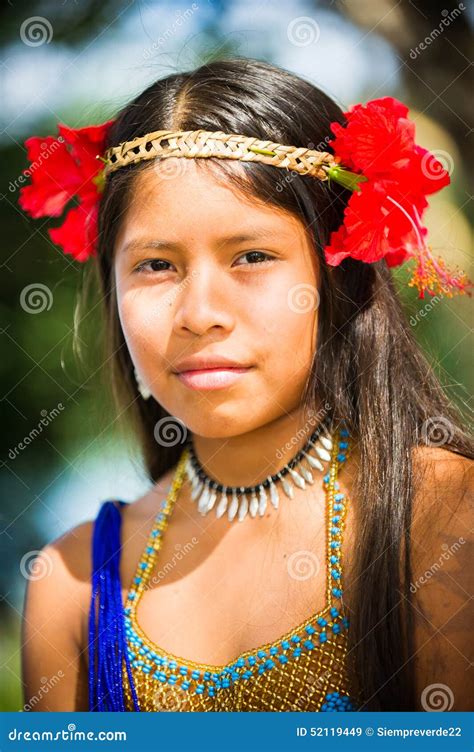La Gente Nel Villaggio Di Embera Panama Immagine Stock Editoriale