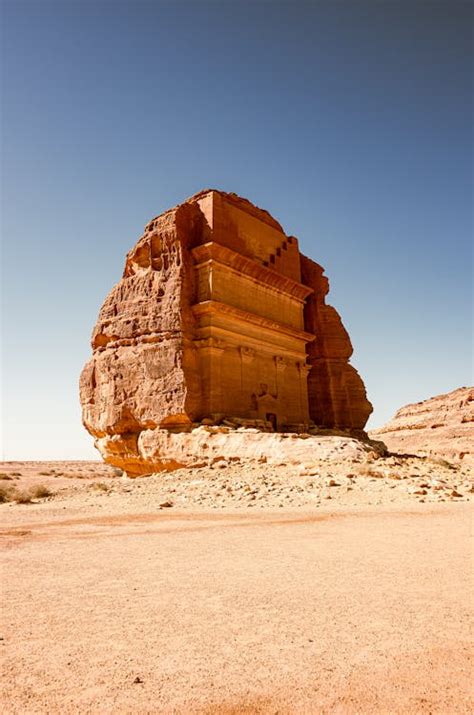 건조한 건축 경치 고고학 고고학 유적지 고대 문명 고대의 관광 광야 기념물 나바테아인 락 컷 랜드마크 마다인 살레 메마른 모래 무덤 문화