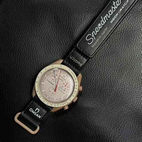 Omsan Moonswatch Unsex Watch นาฬิกาดาวเคราะห์ฝาหลัง Velcro สายคล้องหนัง