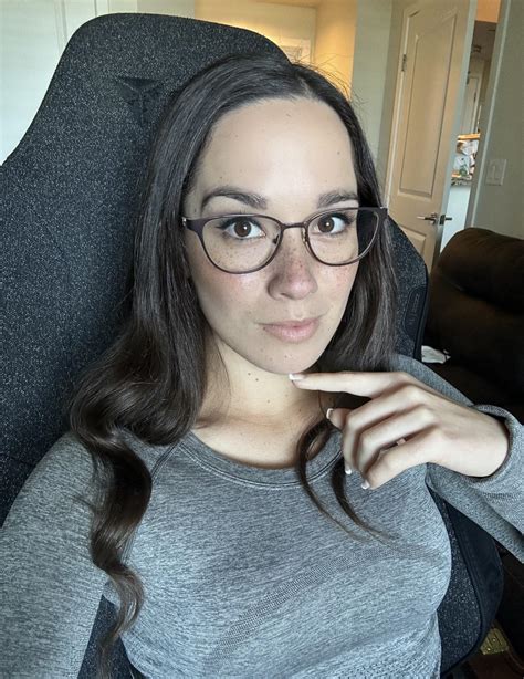I Feel Confident In My Glasses Im Starting To Prefer Them Over