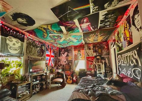 Rock Bedroom Room Design Bedroom Room Ideas Bedroom Bedroom Alt 90s