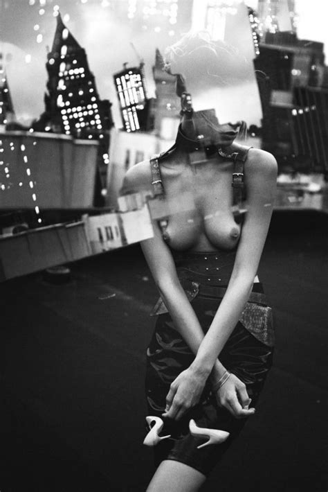 Anouk Van Kleef Topless 5 Photos Thefappening