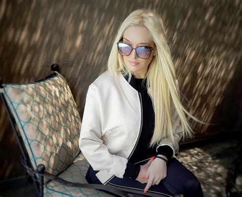 The Hottest Erika Girardi Photos Thblog