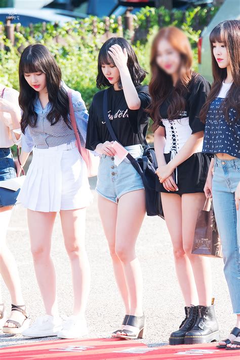 하체가 예쁜 여자친구 은하 그냥 은꼴 윤아저장소 Kgirls Net