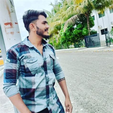 Krishhh😎 Krushnashinde2 • Threads Say More