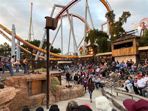 Photos Video Ghost Town Alive And Knotts Summer Nights Return