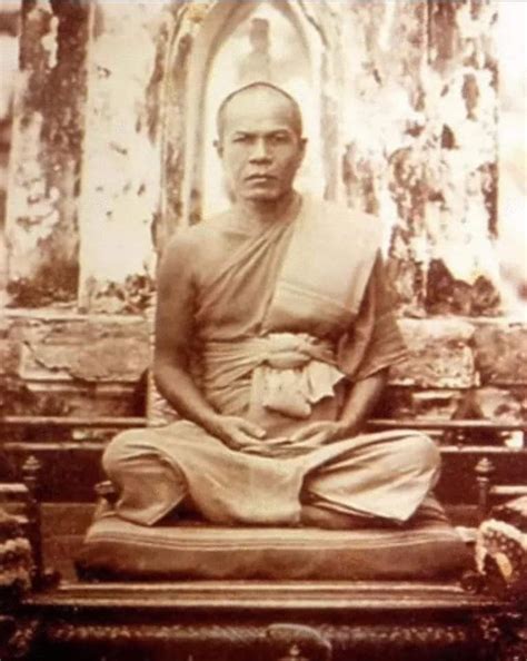 พระของขวัญวัดปากน้ำรุ่น 5 อิทธิมงคลวัตถุทรงคุณค่า จัดสร้างขึ้นในปี 2527 โดยพระเดชพระคุณ พระราช