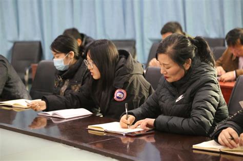 我校召开2023年党务干部座谈会江西科技职业学院