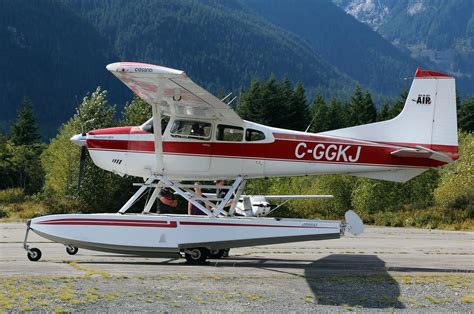 Cessna 185 Skywagon · History Technical Data And Photos · Aerocorner