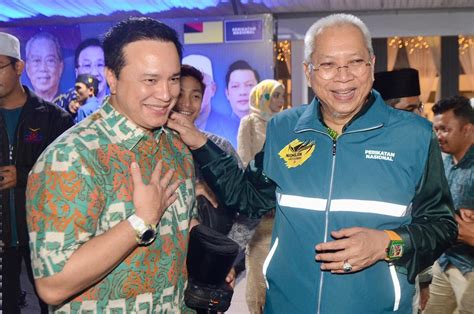 Eizlan Yusof Annuar Musa Sertai Pas