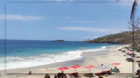 Pantai Pasir Putih Bali Destinasi Romantis Yang Wajib Dikunjungi