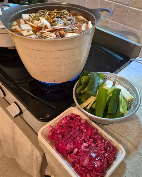 경주 빈티지카페 헬로우 하비비씨 ~~🏡 고등어 구웠더니🐟 냄새 가득한 모닝🤪 이곳저곳 향초 켜고🕯🕯🕯 고봉뜨아 한잔☕️ 하면서 모닝~~ Instagram