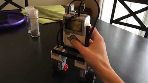 A Basic Pid Controller Balancing Lego Robot Youtube