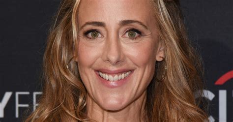 Kim Raver Photocall De La Série Greys Anatomy Lors Du Paleyfest