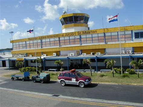 Princess Juliana International Airport