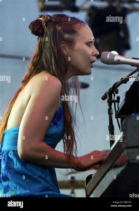 Oct 29 2006 Las Vegas Nv Usa Musician Fiona Apple Performs Live At