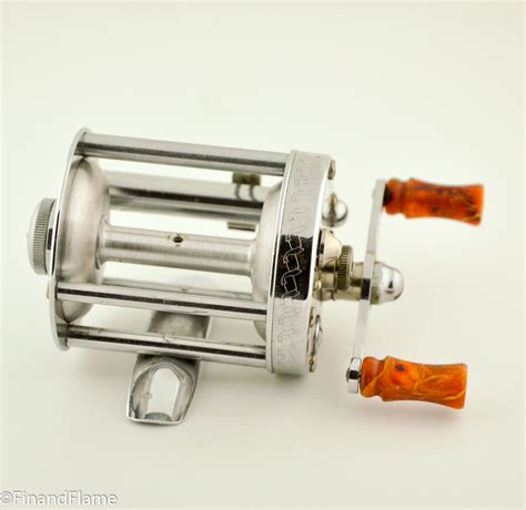 Pflueger Skillkast 1953 Reel Fin And Flame