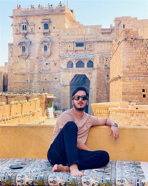 Raies Sheikh Raiess • Instagram Photos And Videos