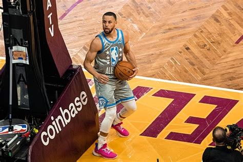How Much Money Does Stephen Curry Make A Year Biglysports