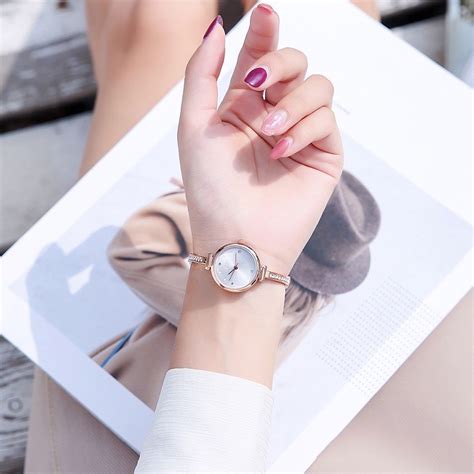 Jual COD Jam Tangan Cewek Gelang Jam Quartz Jam Arloji Jam Fashion Jam Analog Wanita TERBARU