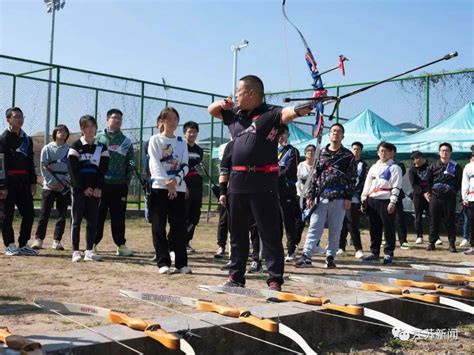 冲上热搜！014秒被抢光射箭潜水大学